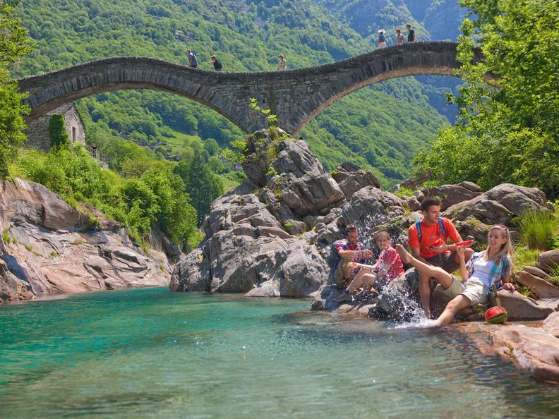 Val Verzasca - Au bord de l'onde verte | Ascona-Locarno